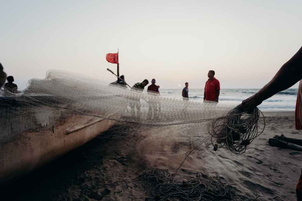 A Tale of Two Fishermen: Peter, Jesus, and the Meaning of 153 Fish ...